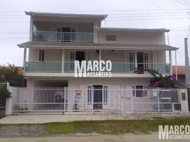 Casa / Sobrado para Venda em Balneário Barra do Sul/SC Centro 4 Quartos