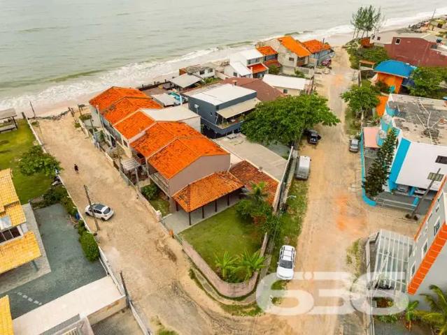 Casa / Sobrado para Venda em Balneário Barra do Sul/SC Centro 4 Quartos