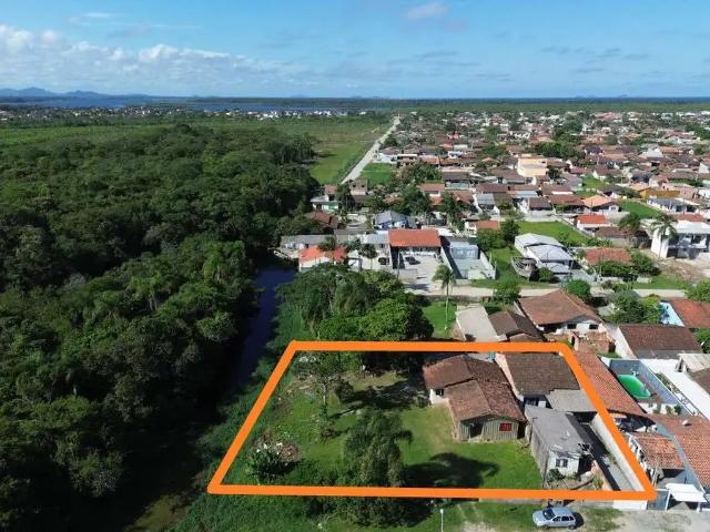 Casa / Sobrado para Venda em Balneário Barra do Sul/SC Centro 5 Quartos