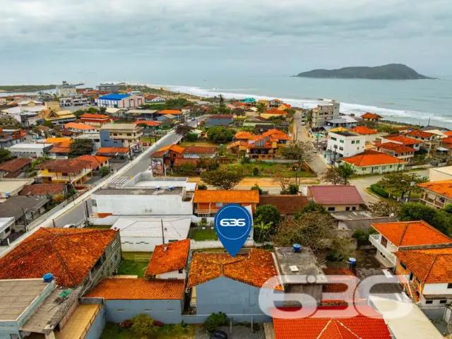 Casa / Sobrado para Venda em Balneário Barra do Sul/SC Centro 5 Quartos
