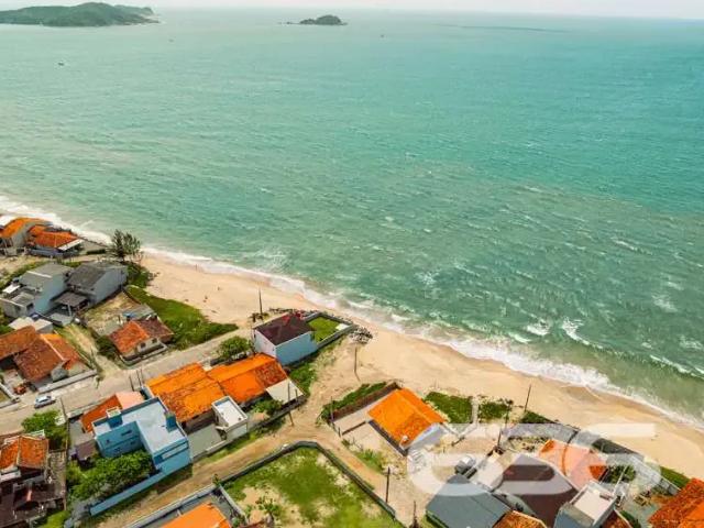 Casa / Sobrado para Venda em Balneário Barra do Sul/SC Centro 6 Quartos