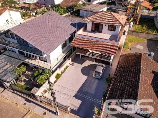 Casa / Sobrado para Venda em Balneário Barra do Sul/SC Centro 6 Quartos