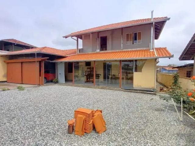 Casa / Sobrado para Venda em Balneário Barra do Sul/SC Centro