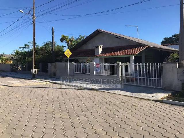 Casa / Sobrado para Venda em Balneário Barra do Sul/SC Salinas 4 Quartos