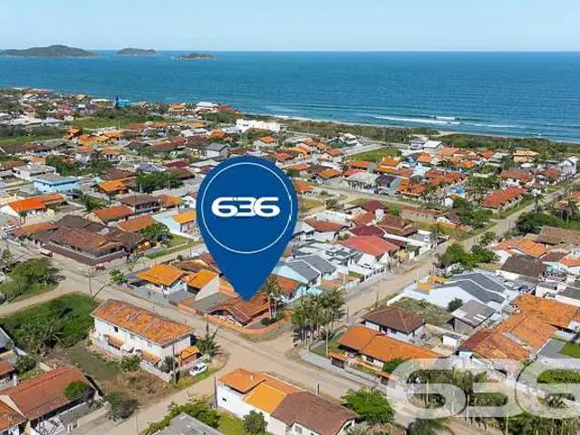 Casa / Sobrado para Venda em Balneário Barra do Sul/SC Salinas 4 Quartos
