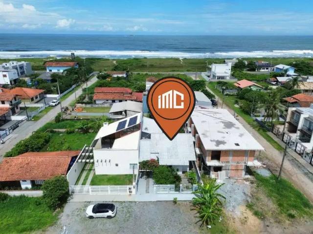 Casa / Sobrado para Venda em Balneário Barra do Sul/SC Salinas 4 Quartos