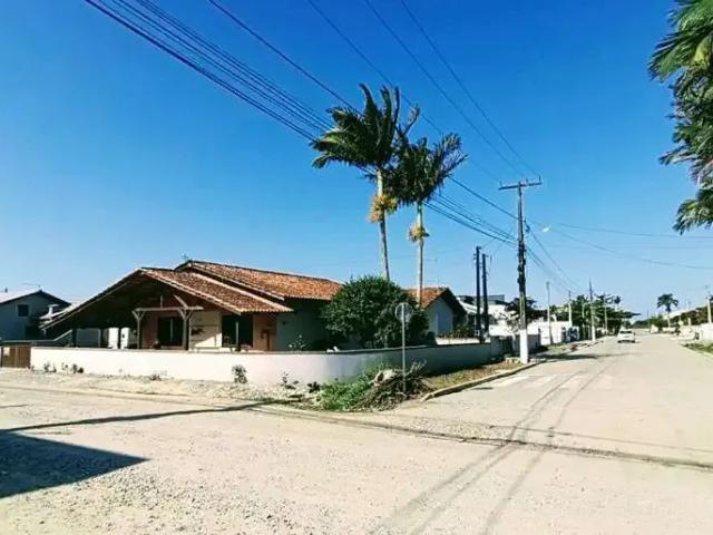 Casa / Sobrado para Venda em Balneário Barra do Sul/SC Salinas 4 Quartos