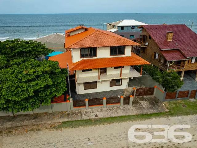 Casa / Sobrado para Venda em Balneário Barra do Sul/SC Salinas 7 Quartos