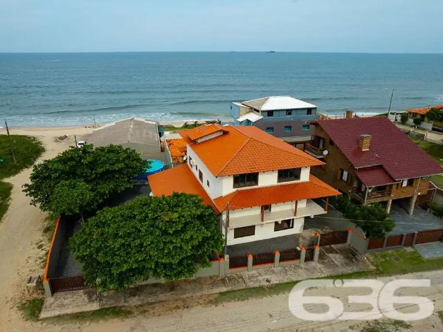 Casa / Sobrado para Venda em Balneário Barra do Sul/SC Salinas 7 Quartos