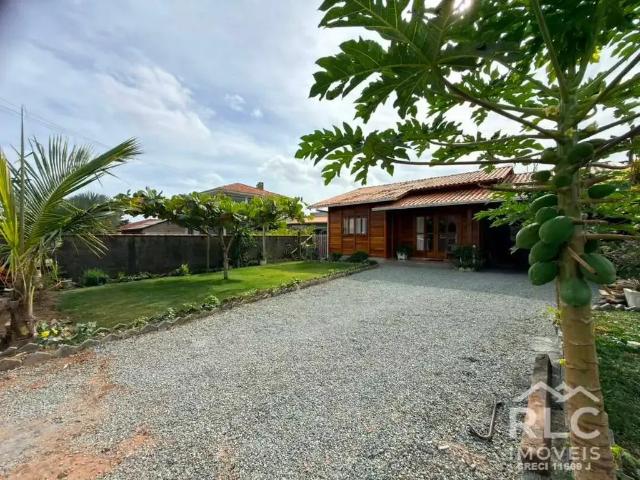 Casa / Sobrado para Venda em Balneário Barra do Sul/SC Salinas 2 Quartos