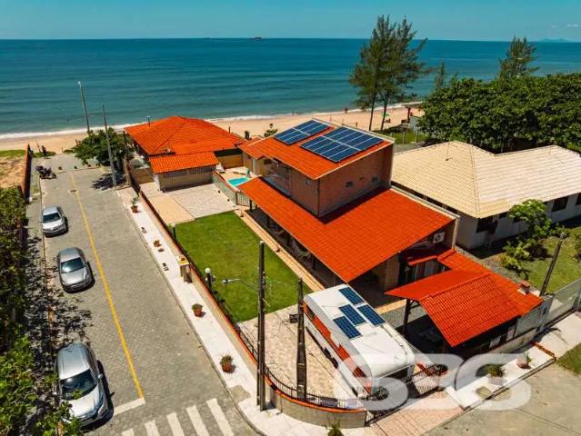 Casa / Sobrado para Venda em Balneário Barra do Sul/SC Salinas 2 Quartos