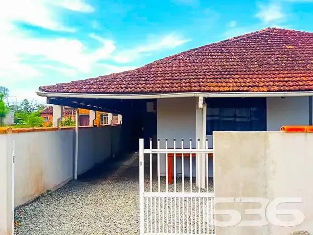 Casa / Sobrado para Venda em Balneário Barra do Sul/SC Salinas 3 Quartos