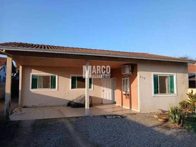 Casa / Sobrado para Venda em Balneário Barra do Sul/SC Salinas 3 Quartos