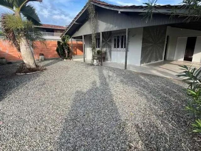 Casa / Sobrado para Venda em Balneário Barra do Sul/SC Salinas 3 Quartos