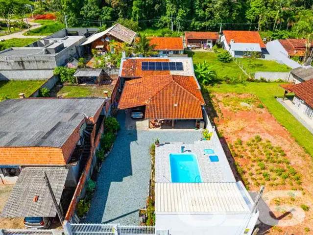 Casa / Sobrado para Venda em Balneário Barra do Sul/SC Salinas 3 Quartos