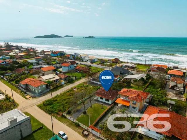 Casa / Sobrado para Venda em Balneário Barra do Sul/SC Salinas 3 Quartos