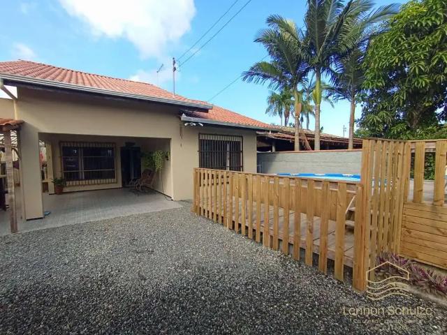 Casa / Sobrado para Venda em Balneário Barra do Sul/SC Salinas 3 Quartos