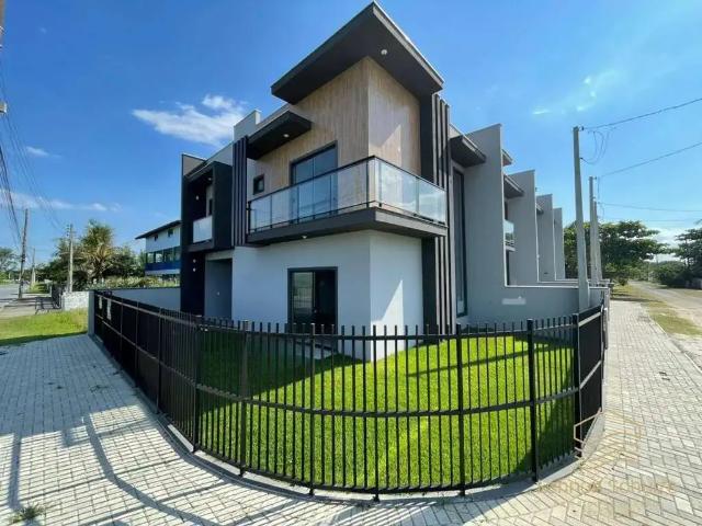 Casa / Sobrado para Venda em Balneário Barra do Sul/SC Salinas 3 Quartos