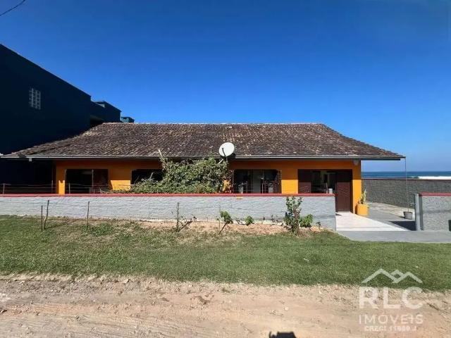 Casa / Sobrado para Venda em Balneário Barra do Sul/SC Salinas 3 Quartos