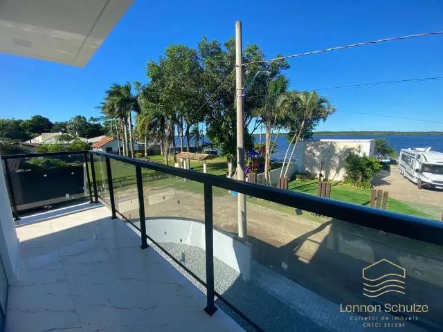 Casa / Sobrado para Venda em Balneário Barra do Sul/SC Pinheiros 3 Quartos