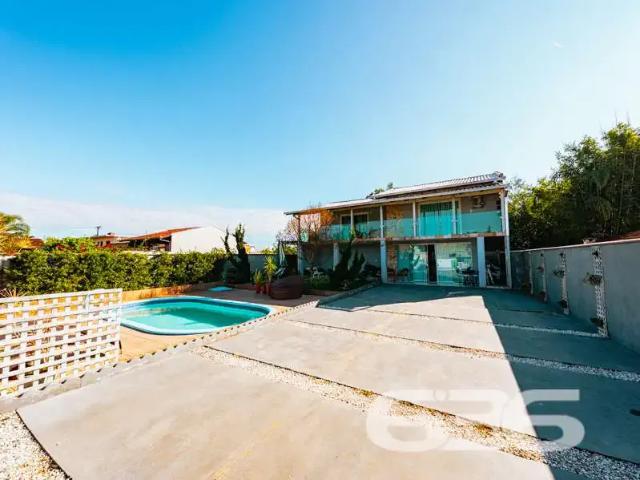 Casa / Sobrado para Venda em Balneário Barra do Sul/SC Pinheiros 3 Quartos
