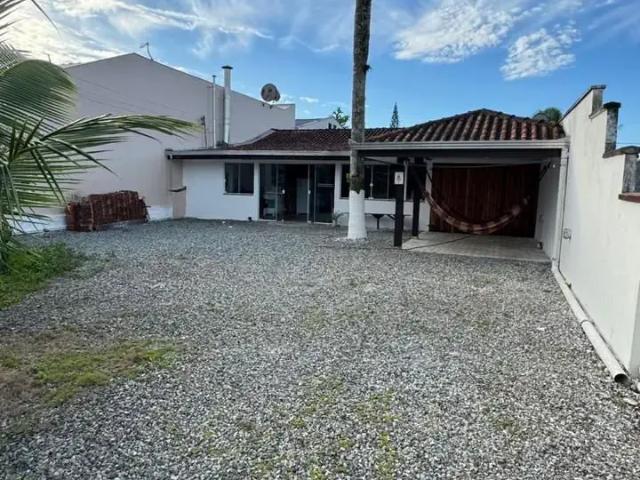 Casa / Sobrado para Venda em Balneário Barra do Sul/SC Pinheiros 3 Quartos