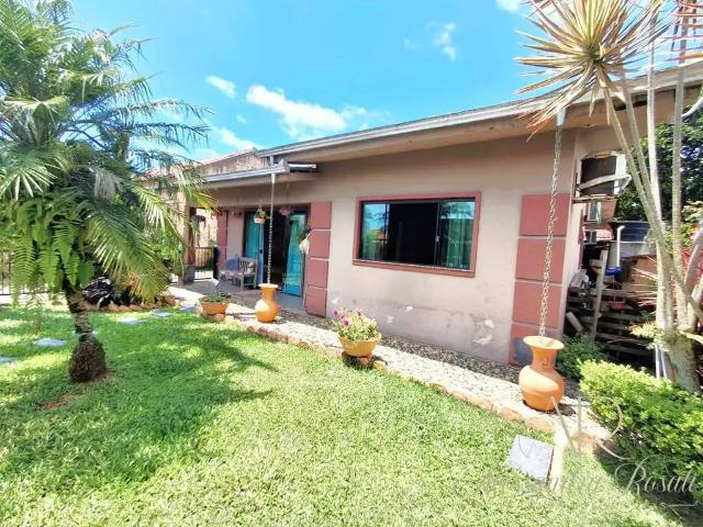 Casa / Sobrado para Venda em Balneário Barra do Sul/SC Pinheiros 3 Quartos