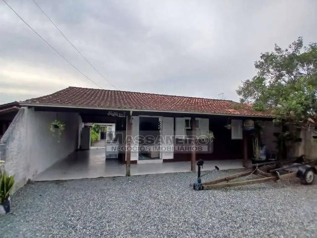 Casa / Sobrado para Venda em Balneário Barra do Sul/SC Pinheiros 3 Quartos