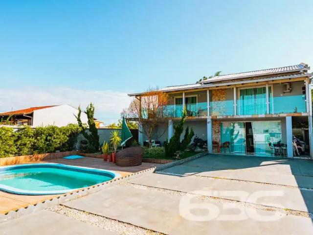 Casa / Sobrado para Venda em Balneário Barra do Sul/SC Pinheiros 3 Quartos