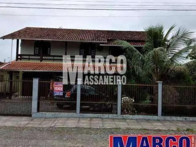 Casa / Sobrado para Venda em Balneário Barra do Sul/SC Pinheiros 3 Quartos