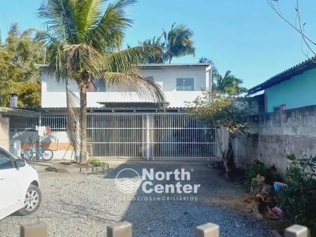 Casa / Sobrado para Venda em Balneário Barra do Sul/SC Pinheiros 4 Quartos