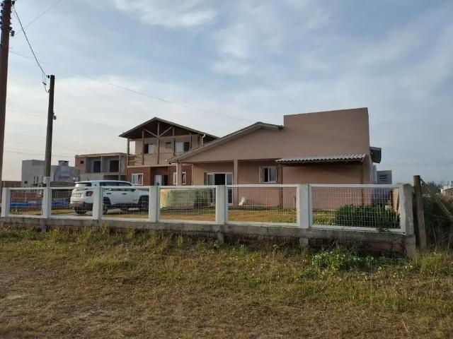 Casa / Sobrado para Venda em Balneário Gaivota/SC Sumaré 5 Quartos
