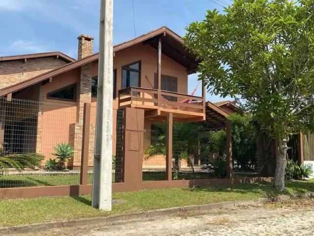Casa / Sobrado para Venda em Balneário Gaivota/SC Village Dunas I 3 Quartos