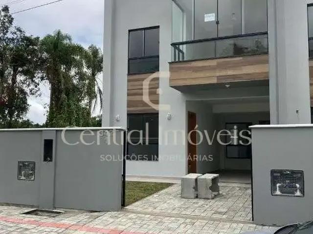 Casa / Sobrado para Venda em Balneário Piçarras/SC Centro 3 Quartos