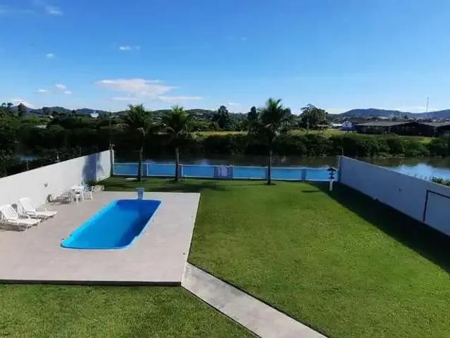 Casa / Sobrado para Venda em Balneário Piçarras/SC Centro 3 Quartos