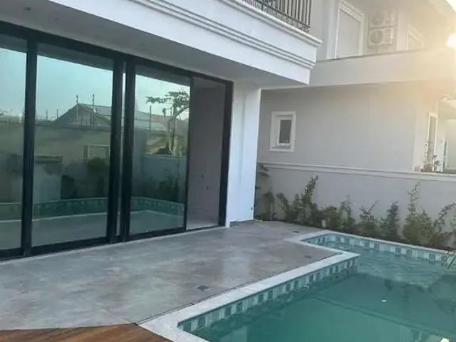 Casa / Sobrado para Venda em Balneário Piçarras/SC Centro 3 Quartos