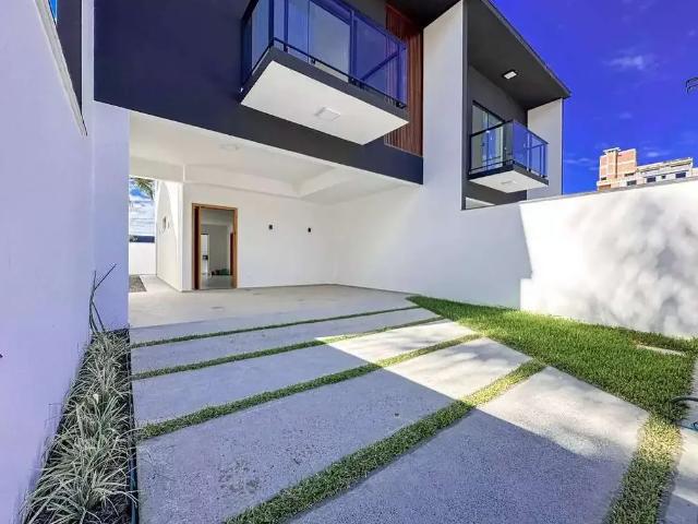 Casa / Sobrado para Venda em Balneário Piçarras/SC Itacolomi 3 Quartos
