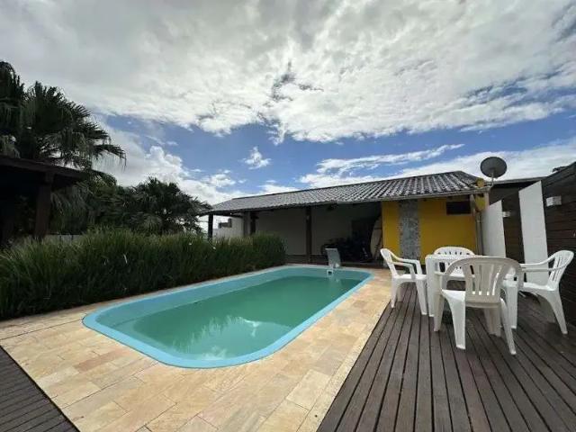 Casa / Sobrado para Venda em Balneário Piçarras/SC Itacolomi 3 Quartos