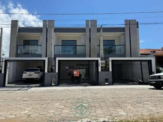 Casa / Sobrado para Venda em Balneário Piçarras/SC Itacolomi 3 Quartos