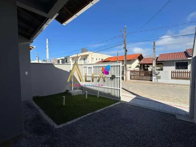 Casa / Sobrado para Venda em Balneário Piçarras/SC Itacolomi 3 Quartos