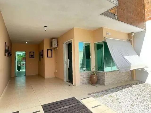 Casa / Sobrado para Venda em Balneário Piçarras/SC Itacolomi 3 Quartos