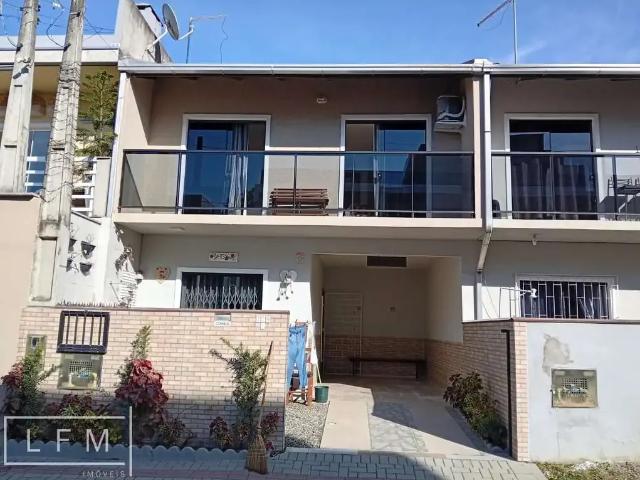 Casa / Sobrado para Venda em Balneário Piçarras/SC Itacolomi 3 Quartos