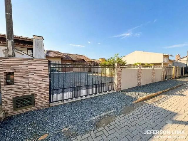 Casa / Sobrado para Venda em Balneário Piçarras/SC Itacolomi 3 Quartos