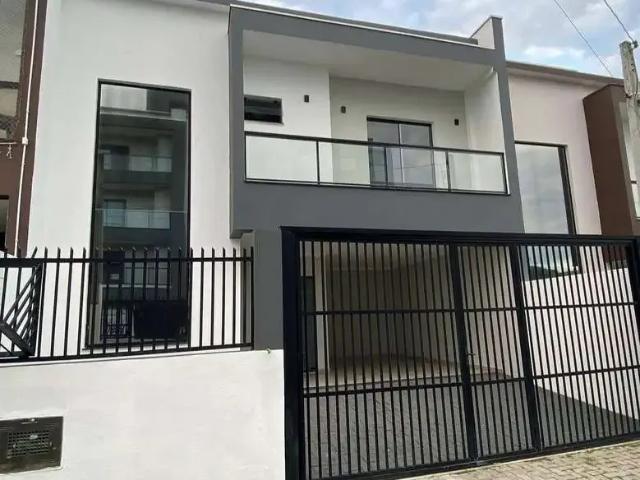 Casa / Sobrado para Venda em Balneário Piçarras/SC Itacolomi 3 Quartos