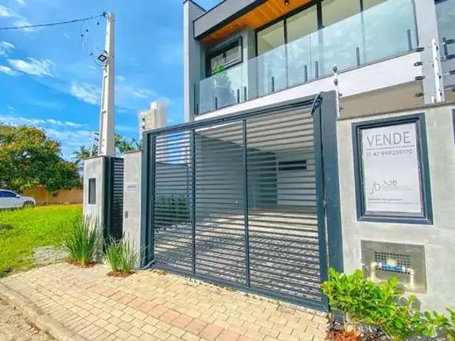 Casa / Sobrado para Venda em Balneário Piçarras/SC Itacolomi 3 Quartos