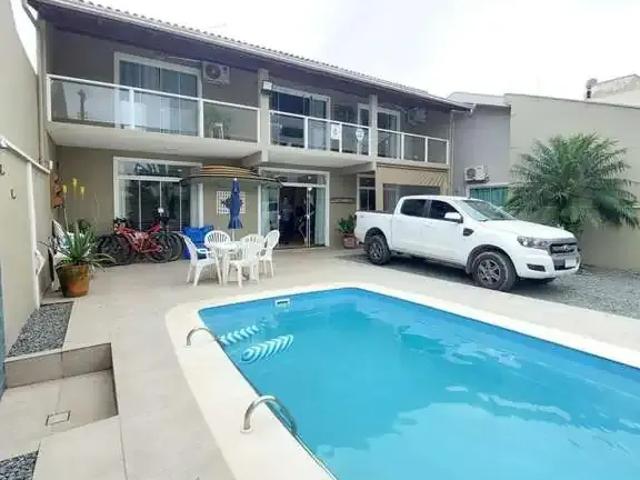 Casa / Sobrado para Venda em Balneário Piçarras/SC Itacolomi 3 Quartos