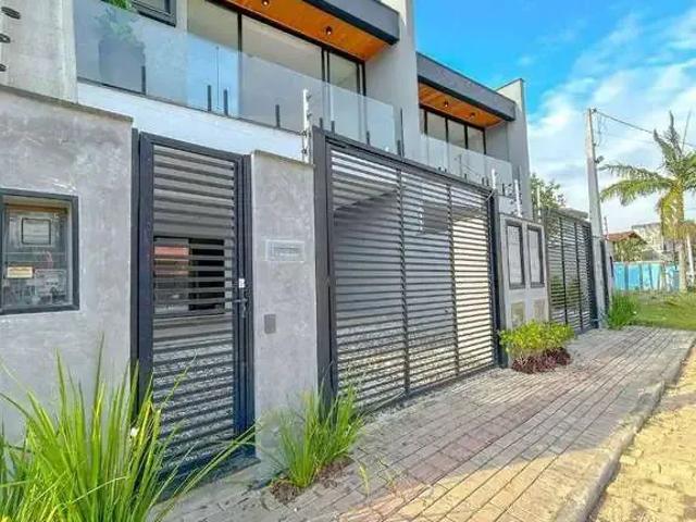 Casa / Sobrado para Venda em Balneário Piçarras/SC Itacolomi 3 Quartos