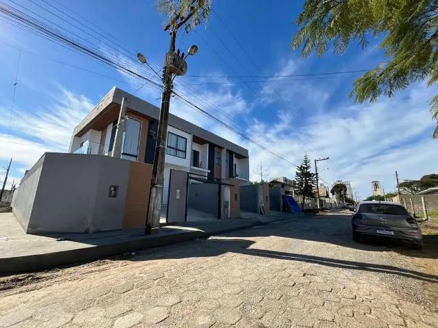 Casa / Sobrado para Venda em Balneário Piçarras/SC Itacolomi 2 Quartos