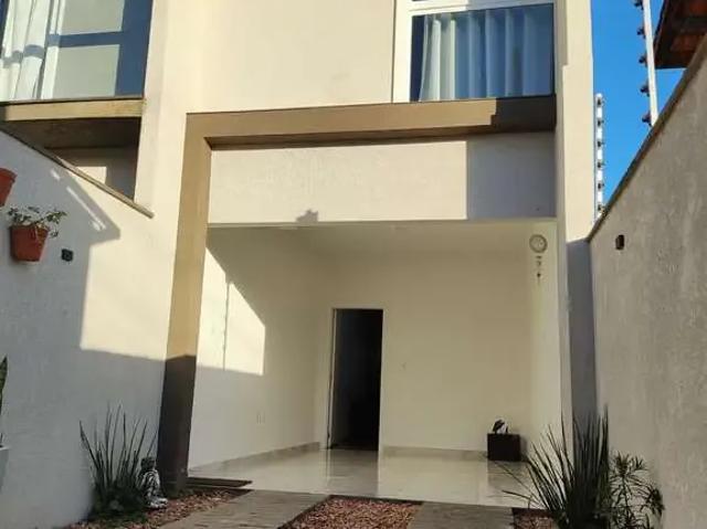 Casa / Sobrado para Venda em Balneário Piçarras/SC Itacolomi 2 Quartos