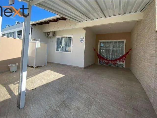 Casa / Sobrado para Venda em Balneário Piçarras/SC Itacolomi 2 Quartos